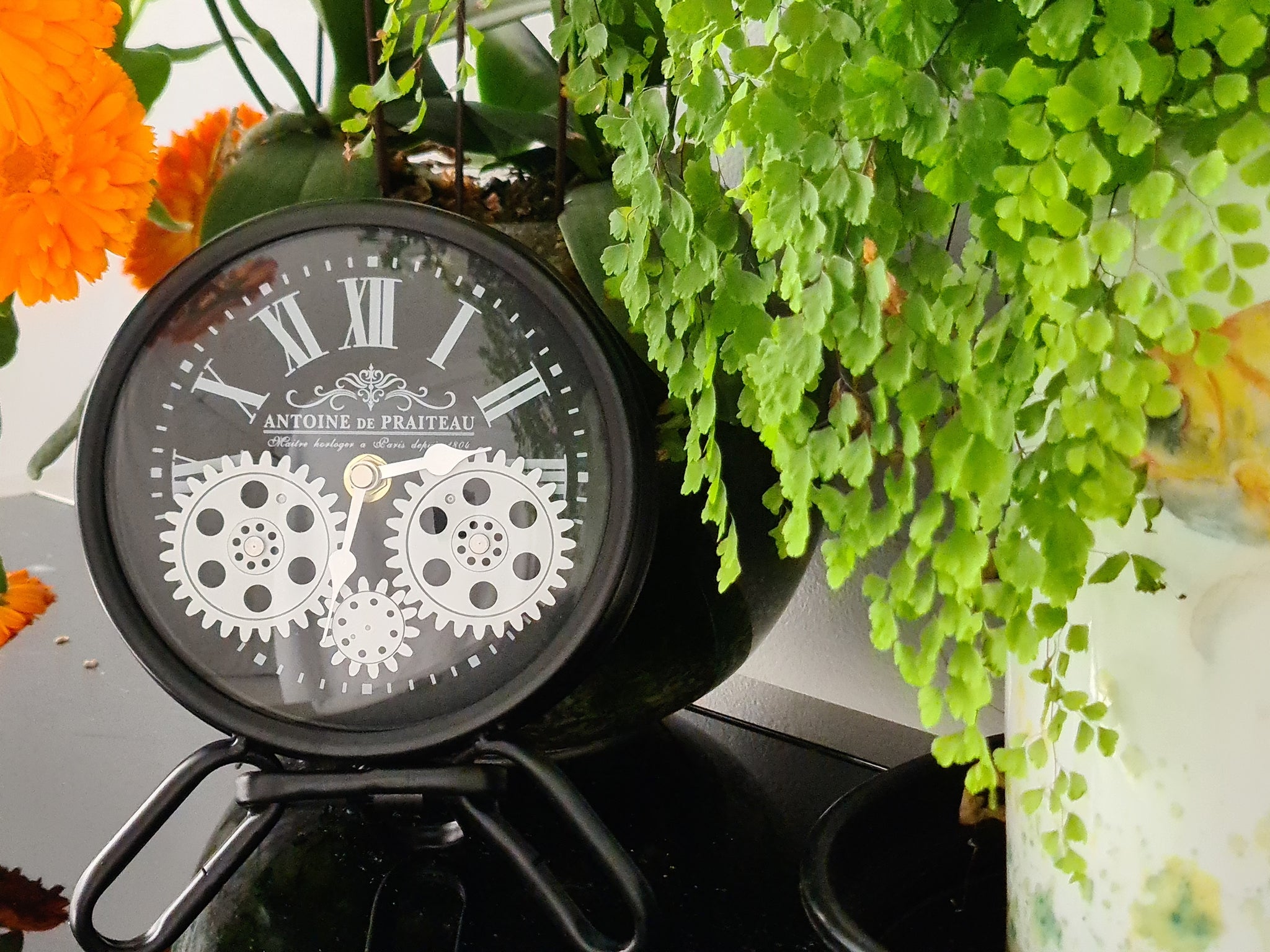 Antoine De Praiteau 24 Cm Moving Gear Table Clock – Trojan Homeware